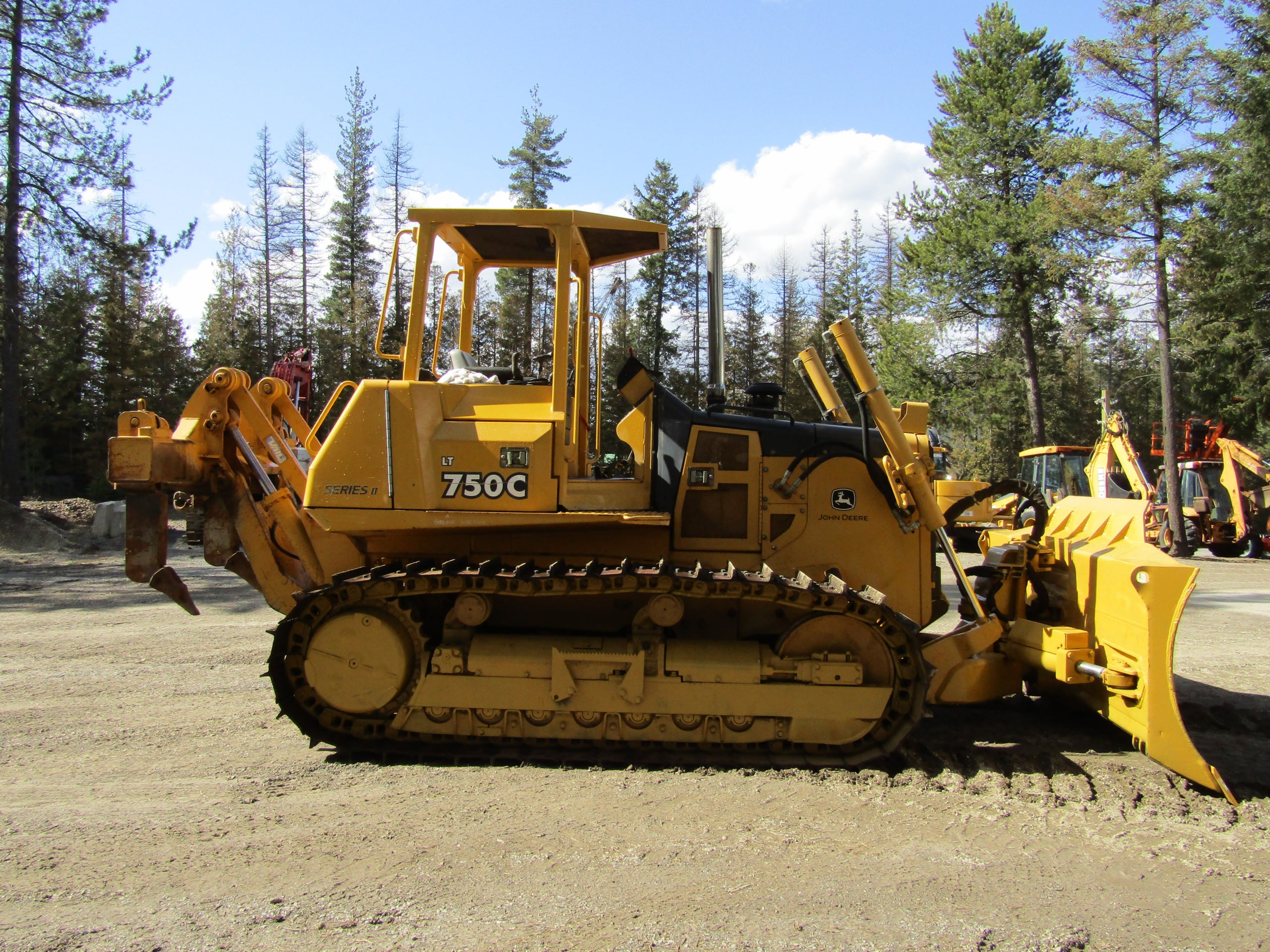 2003 John Deere 750C Dozer | Dave's Truck and Equipment Repair